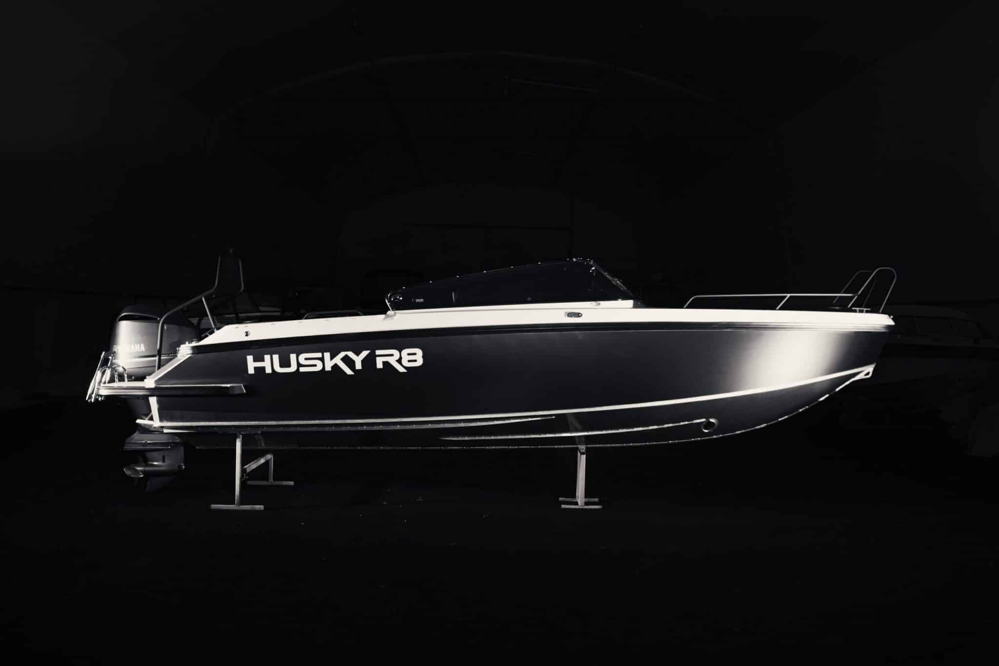 Husky R8 til salg - Maritimt Center Helsingor ApS